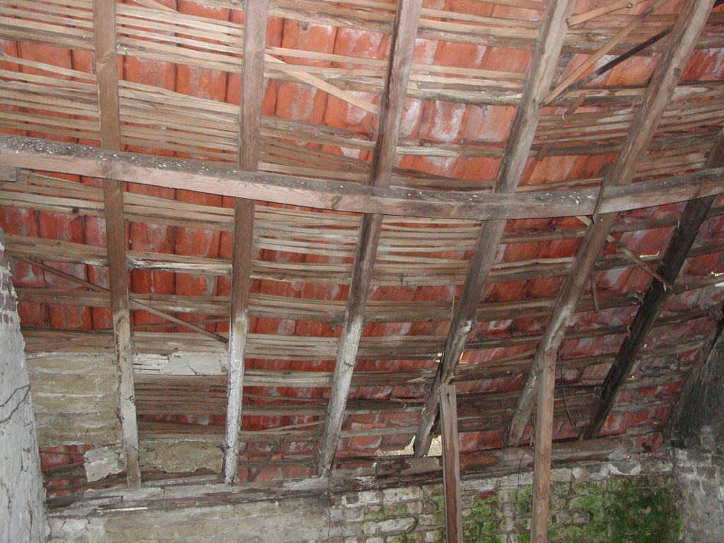 11. aantasting en/of doorbuiging van de dragende dakelementen ...